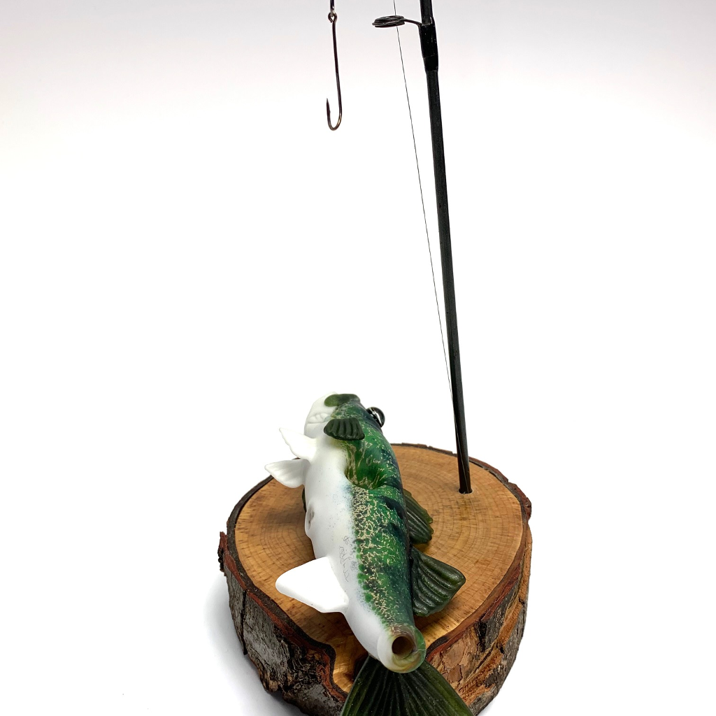 Trapper Studio Walleye Dry Pipe + Display | Legacy Glassworks